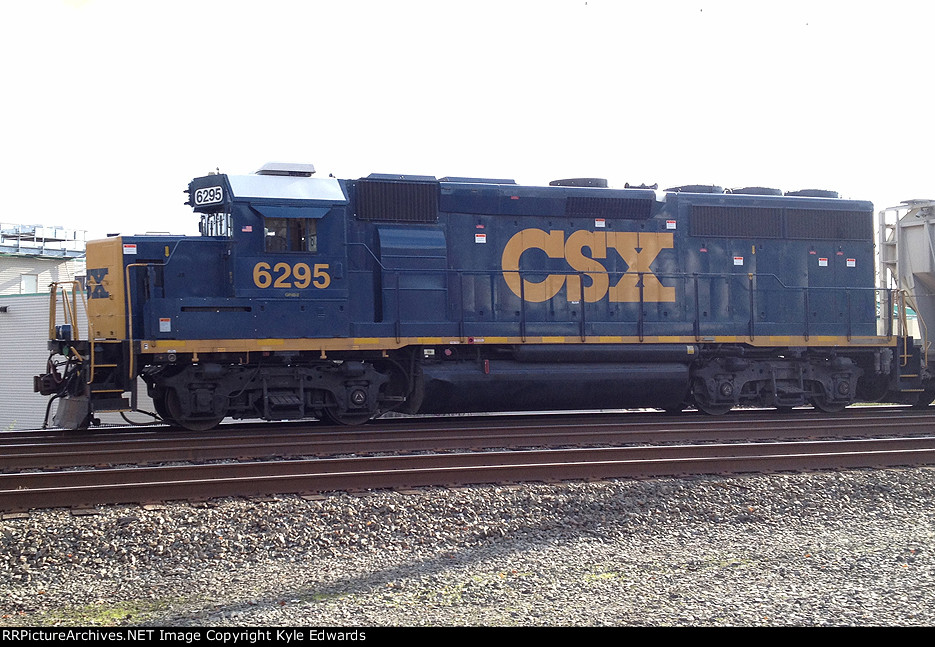 CSX GP40-2 #6295 on C770-16